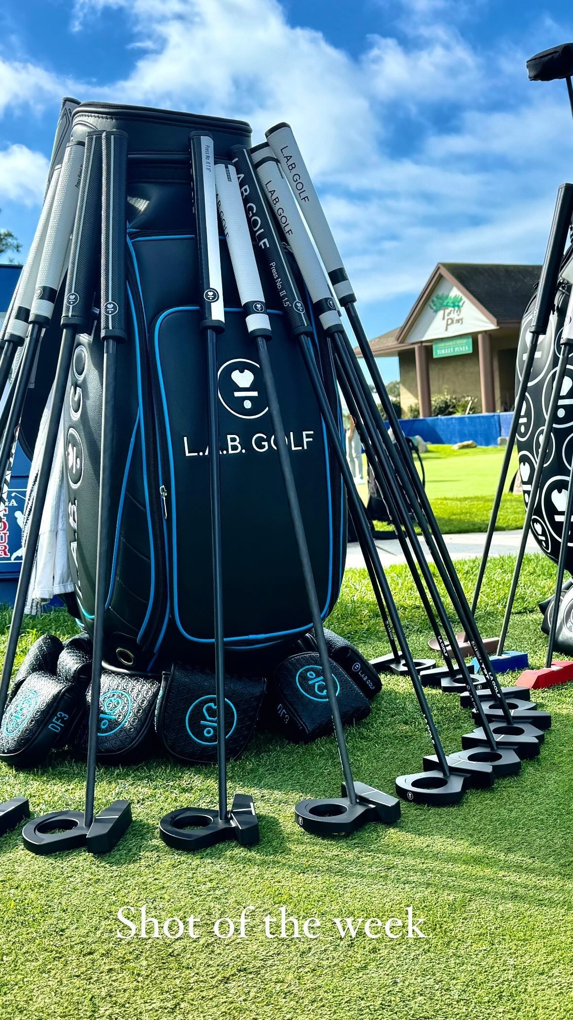 CUSTOM GOLF BAGS – Ace of Clubs Golf Company