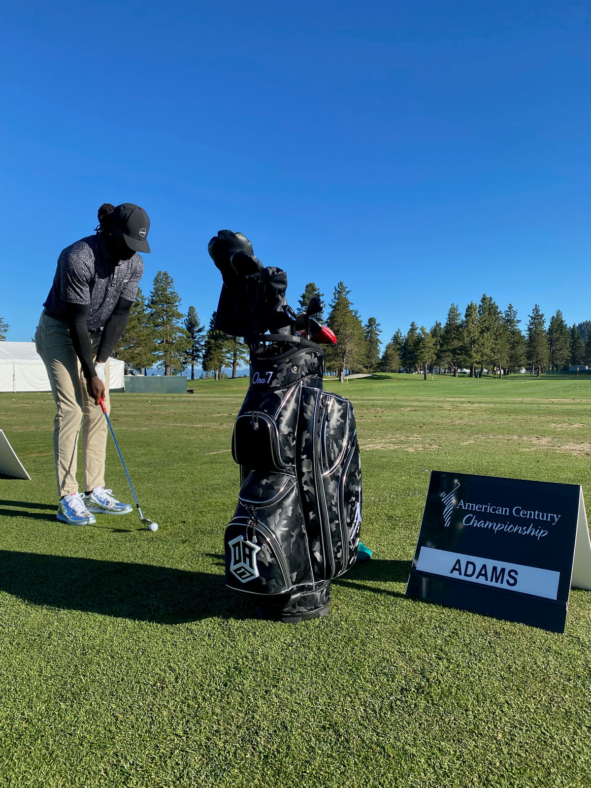 CUSTOM GOLF BAGS – Ace of Clubs Golf Company